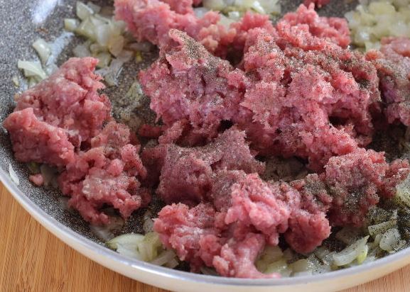 Cabbage Casserole with Minced Meat