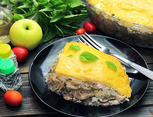 Rice Baked with Chicken Liver, Apples and Cheese