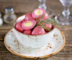 Pickled Quail Eggs