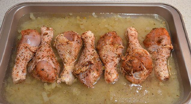 Baked Chicken Legs with Rice and Vegetables