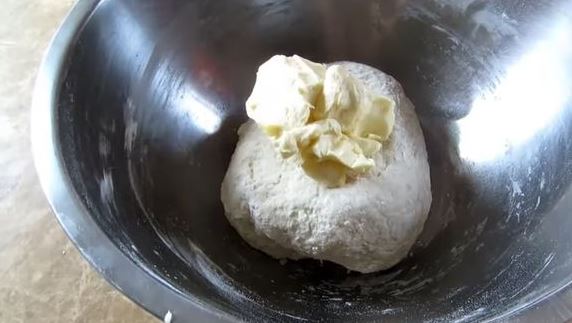 Filipino Bread (Pandesal)