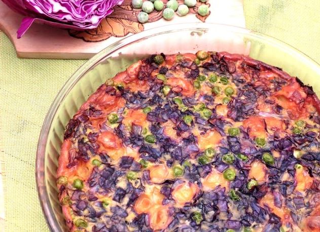 Red Cabbage Casserole with Green Peas and Cheese