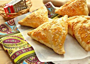 Samsa with Melted Cheese
