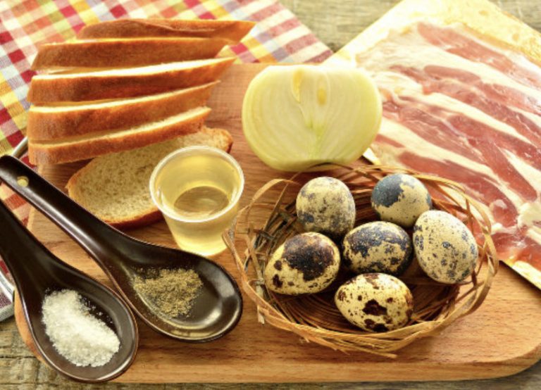 Toast with Bacon and Quail Eggs