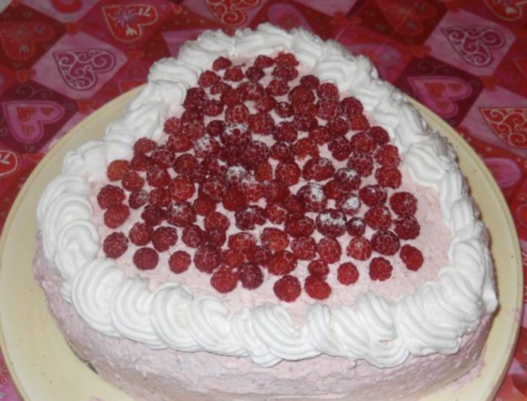 Cake “Raspberry Heart”