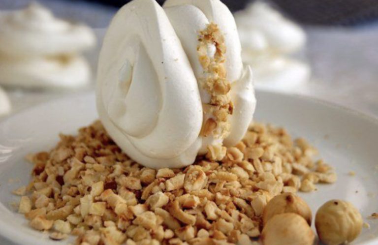 Cake ”Double Meringue”