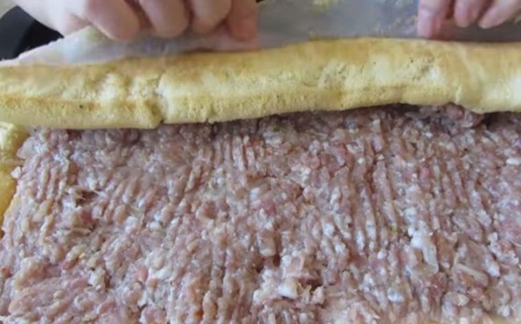 Snack Roll with Minced Meat and Cheese