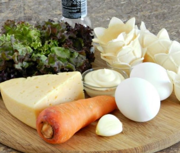 Cheese Appetizer in Tartlets