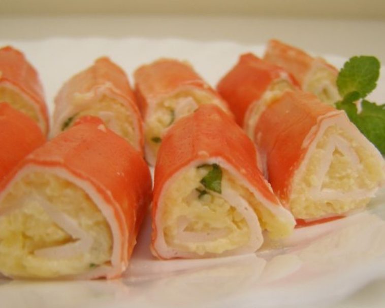 Crab Stick Rolls with Cheese