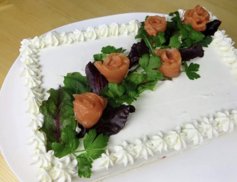 Snack Sponge Cake with Fish Filling