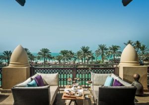 Dubai Eating: 11 Best Local Restaurants & Cafes in Dubai