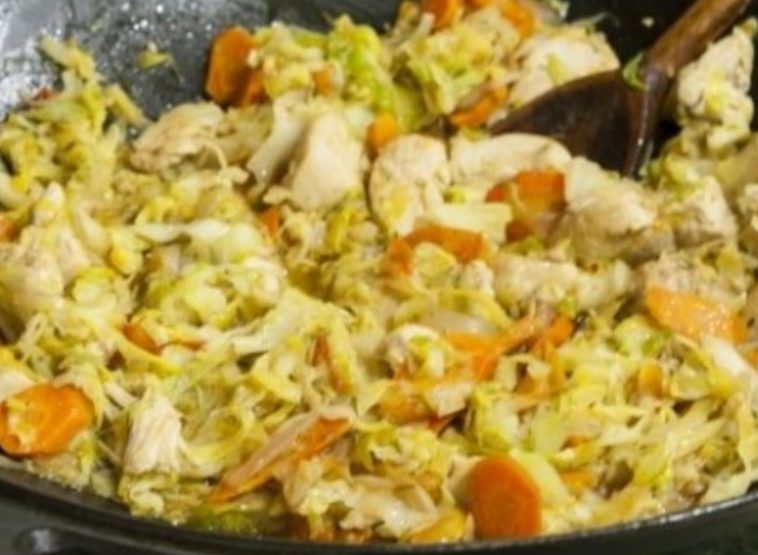 Stewed Cabbage with Chicken Breast