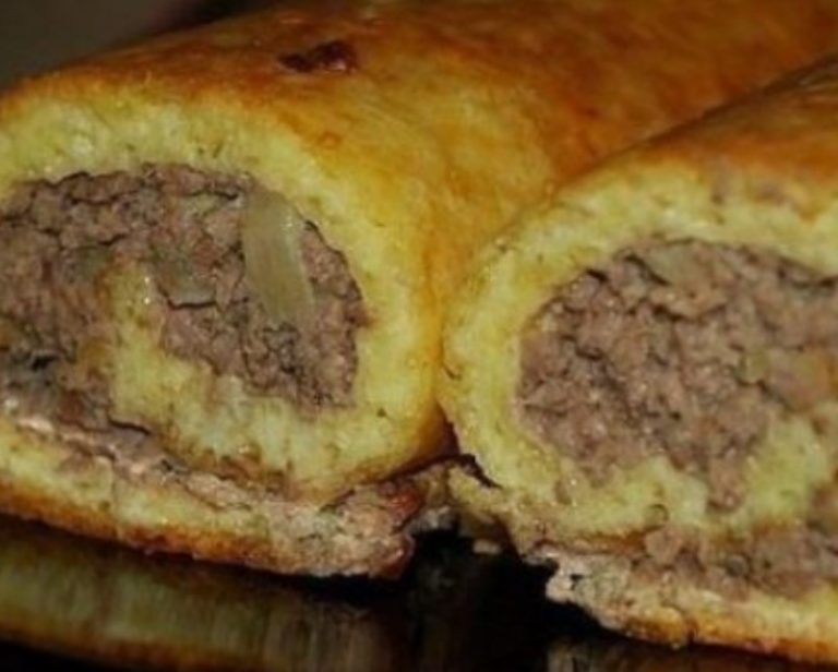 Cheese Roll with Minced Meat