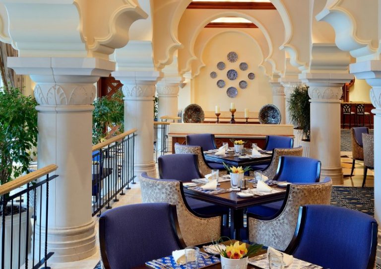 Dubai Eating: 11 Best Local Restaurants & Cafes in Dubai