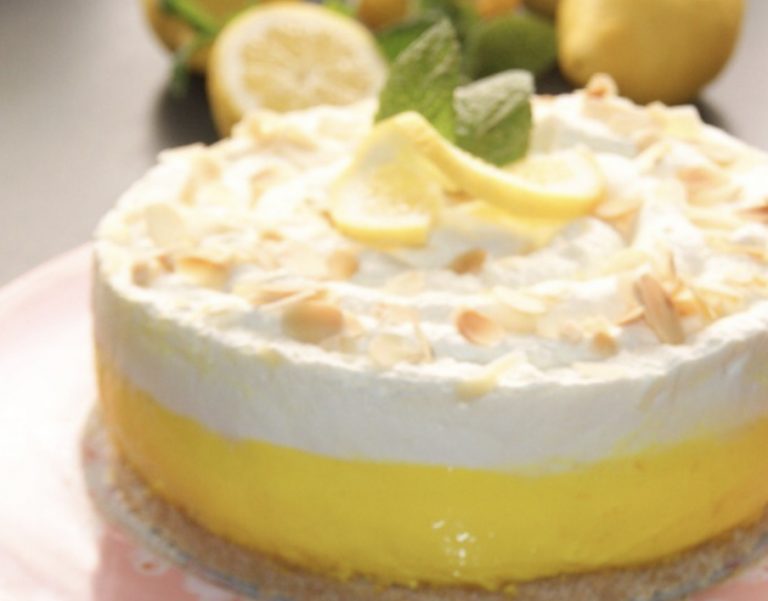 Light Lemon Cheesecake