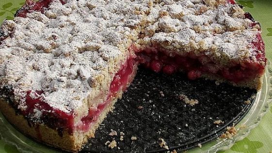 Red Currant Crumble Cake - Boss Kitchen
