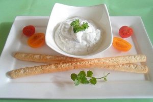 Goat Cream Cheese and Garlic Cream