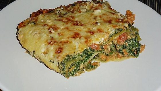 Pancake Lasagna with Spinach and Cheese - Boss Kitchen